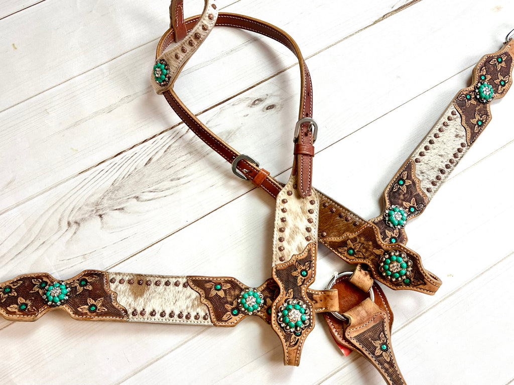 Turquoise Daisy Cowhide Tack Set – Cowgirl Barn & Tack