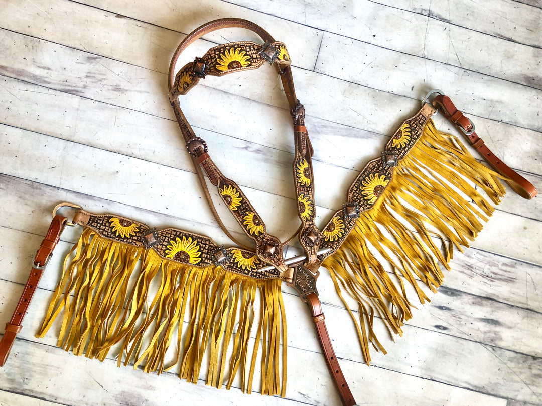 Full Size Tack Sets – Cowgirl Barn & Tack